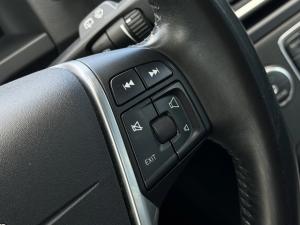 Grey Volvo V60 2012 in Riga, with an engine capacity of 2.00 L and mileage of 299 thousand km for 6350 €, photo 21 on AUTOMOTO.COM.LV