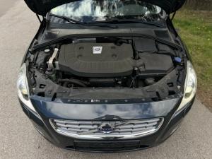 Grey Volvo V60 2012 in Riga, with an engine capacity of 2.00 L and mileage of 299 thousand km for 6350 €, photo 28 on AUTOMOTO.COM.LV