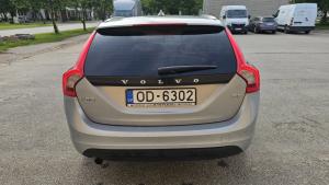 Pelēks Volvo V60 2012 Rīga, ar dzinēja tilpumu 2.00 L un nobraukumu 235 tūkst. km par 6550 €, foto 3 vietnē AUTOMOTO.COM.LV