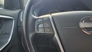 Pelēks Volvo V60 2012 Rīga, ar dzinēja tilpumu 2.00 L un nobraukumu 235 tūkst. km par 6550 €, foto 28 vietnē AUTOMOTO.COM.LV