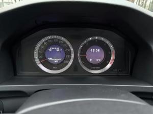 Grey Volvo V60 2012 in Riga, with an engine capacity of 2.00 L and mileage of 237 thousand km for 3000 €, photo 12 on AUTOMOTO.COM.LV