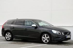 Grey Volvo V60 2012 in Riga, with an engine capacity of 2.00 L and mileage of 191 thousand km for 7700 €, photo 9 on AUTOMOTO.COM.LV