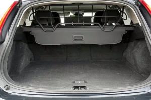 Grey Volvo V60 2012 in Riga, with an engine capacity of 2.00 L and mileage of 191 thousand km for 7700 €, photo 17 on AUTOMOTO.COM.LV