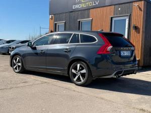 Grey Volvo V60 2012 in Riga, with an engine capacity of 2.00 L and mileage of 237 thousand km for 7490 €, photo 10 on AUTOMOTO.COM.LV