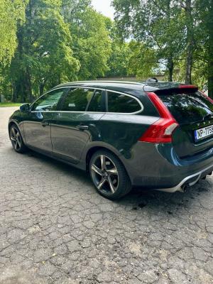 Pelēks Volvo V60 2012 Talsi, ar dzinēja tilpumu 1.60 L un nobraukumu 317 tūkst. km par 4650 €, foto 5 vietnē AUTOMOTO.COM.LV