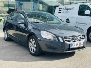 Pelēks Volvo V60 2012 Viļņa, ar dzinēja tilpumu 1.56 L un nobraukumu 248 tūkst. km par 3650 €, foto  vietnē AUTOMOTO.COM.LV