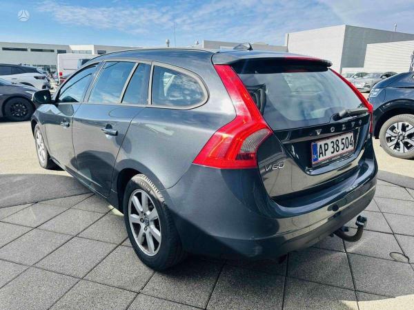 Pelēks Volvo V60 2012 Viļņa, ar dzinēja tilpumu 1.56 L un nobraukumu 248 tūkst. km par 3650 €, foto 5 vietnē AUTOMOTO.COM.LV