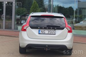 Серый Вольво B60 2012 в Рига, объемом двигателя 2.00 л и пробегом 290 тыс. км за 4999 €, фото 10 на AUTOMOTO.COM.LV