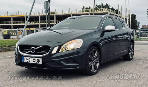 Pelēks Volvo V60 2012 Tallina, ar dzinēja tilpumu 2.00 L un nobraukumu 149 tūkst. km par 7990 €, foto 6 vietnē AUTOMOTO.COM.LV