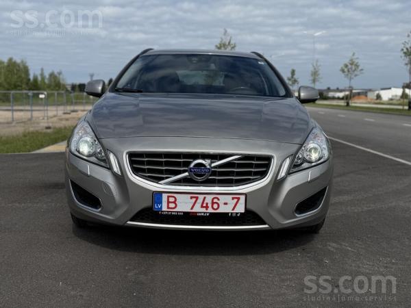 Серый Вольво B60 2012 в Лиепая, объемом двигателя 2.00 л и пробегом 253 тыс. км за 6900 €, фото 7 на AUTOMOTO.COM.LV
