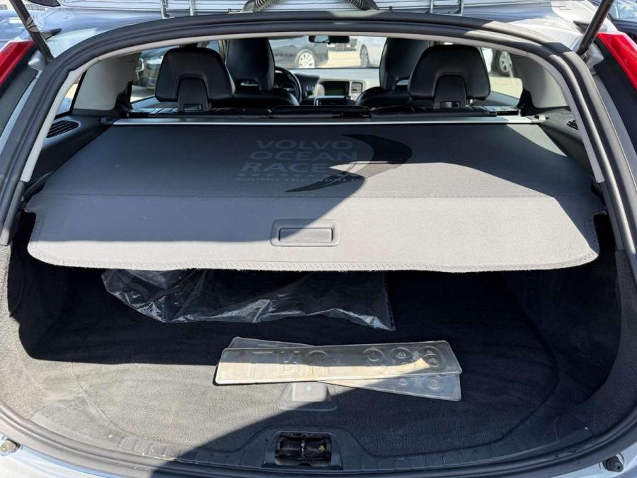Pelēks Volvo V60 2012 Kauņa, ar dzinēja tilpumu 1.56 L un nobraukumu 230 tūkst. km par 4700 €, foto 12 vietnē AUTOMOTO.COM.LV