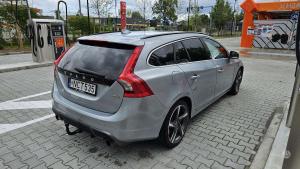 Grey Volvo V60 2012 in Vilnius, with an engine capacity of 2.00 L and mileage of 384 thousand km for 6300 €, photo 8 on AUTOMOTO.COM.LV