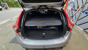 Grey Volvo V60 2012 in Vilnius, with an engine capacity of 2.00 L and mileage of 384 thousand km for 6300 €, photo 10 on AUTOMOTO.COM.LV