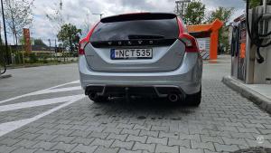 Grey Volvo V60 2012 in Vilnius, with an engine capacity of 2.00 L and mileage of 384 thousand km for 6300 €, photo 12 on AUTOMOTO.COM.LV