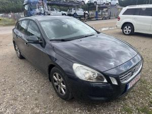 Серый Вольво B60 2012 в Вильнюс, объемом двигателя 2.40 л и пробегом 220 тыс. км за 5900 €, фото  на AUTOMOTO.COM.LV
