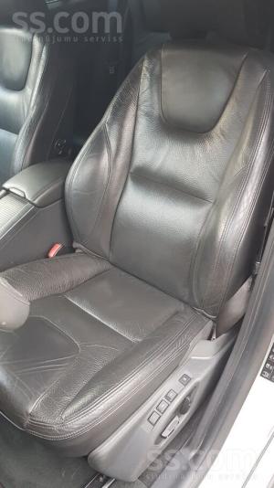 Pelēks Volvo V60 2012 Rīga, ar dzinēja tilpumu 1.60 L un nobraukumu 197 tūkst. km par 5300 €, foto 10 vietnē AUTOMOTO.COM.LV
