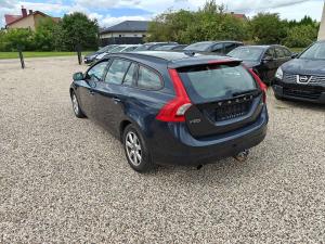 Grey Volvo V60 2012 in Vilnius, with an engine capacity of 1.56 L and mileage of 249 thousand km for 3750 €, photo  on AUTOMOTO.COM.LV