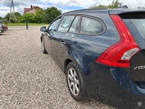 Grey Volvo V60 2012 in Vilnius, with an engine capacity of 1.56 L and mileage of 249 thousand km for 3750 €, photo 9 on AUTOMOTO.COM.LV