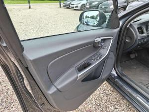 Grey Volvo V60 2012 in Vilnius, with an engine capacity of 1.56 L and mileage of 249 thousand km for 3750 €, photo 15 on AUTOMOTO.COM.LV