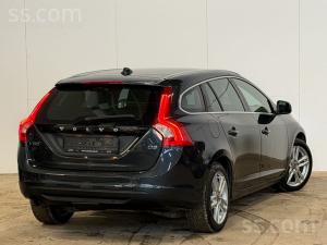 Pelēks Volvo V60 2012 Jūrmala, ar dzinēja tilpumu 2.00 L un nobraukumu 332 tūkst. km par 6495 €, foto 11 vietnē AUTOMOTO.COM.LV