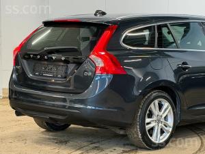 Pelēks Volvo V60 2012 Jūrmala, ar dzinēja tilpumu 2.00 L un nobraukumu 332 tūkst. km par 6495 €, foto 13 vietnē AUTOMOTO.COM.LV