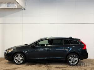Pelēks Volvo V60 2012 Jūrmala, ar dzinēja tilpumu 2.00 L un nobraukumu 332 tūkst. km par 6495 €, foto 17 vietnē AUTOMOTO.COM.LV