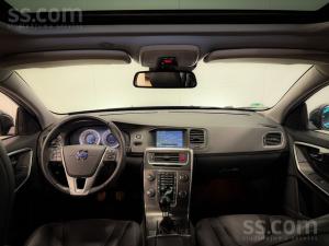 Pelēks Volvo V60 2012 Jūrmala, ar dzinēja tilpumu 2.00 L un nobraukumu 332 tūkst. km par 6495 €, foto 22 vietnē AUTOMOTO.COM.LV