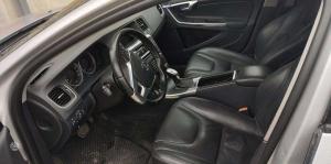 Grey Volvo V60 2012 in Kaunas, with an engine capacity of 1.98 L and mileage of 350 thousand km for 4200 €, photo 6 on AUTOMOTO.COM.LV