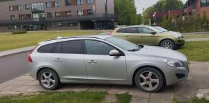 Grey Volvo V60 2012 in Kaunas, with an engine capacity of 1.98 L and mileage of 350 thousand km for 4200 €, photo 8 on AUTOMOTO.COM.LV