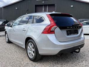 Grey Volvo V60 2012 in Kaunas, with an engine capacity of 1.56 L and mileage of 288 thousand km for 4950 €, photo 4 on AUTOMOTO.COM.LV