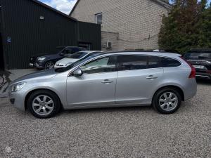 Grey Volvo V60 2012 in Kaunas, with an engine capacity of 1.56 L and mileage of 288 thousand km for 4950 €, photo 5 on AUTOMOTO.COM.LV