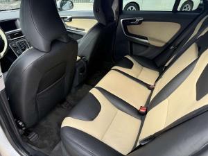 Grey Volvo V60 2012 in Kaunas, with an engine capacity of 1.56 L and mileage of 288 thousand km for 4950 €, photo 15 on AUTOMOTO.COM.LV