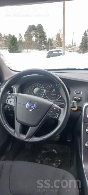 Серый Вольво B60 2012 в Цесис, объемом двигателя 1.60 л и пробегом 275 тыс. км за 5500 €, фото 6 на AUTOMOTO.COM.LV