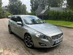 Grey Volvo V60 2012 in Riga, with an engine capacity of 2.00 L and mileage of 331 thousand km for 5250 €, photo  on AUTOMOTO.COM.LV