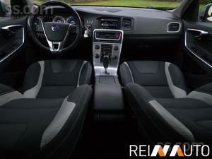 Pelēks Volvo V60 2012 Rīga, ar dzinēja tilpumu 2.00 L un nobraukumu 390 tūkst. km par 6350 €, foto 21 vietnē AUTOMOTO.COM.LV