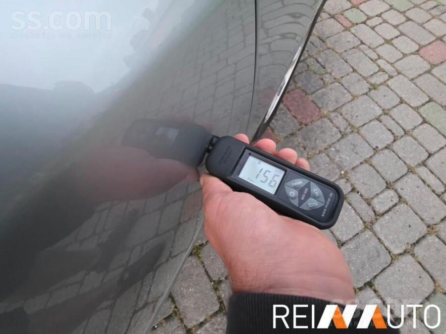 Pelēks Volvo V60 2012 Rīga, ar dzinēja tilpumu 2.00 L un nobraukumu 390 tūkst. km par 6350 €, foto 33 vietnē AUTOMOTO.COM.LV