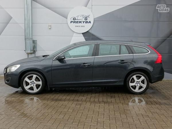 Grey Volvo V60 2012 in Ramuciai, with an engine capacity of 1.60 L and mileage of 219 thousand km for 5450 €, photo 6 on AUTOMOTO.COM.LV