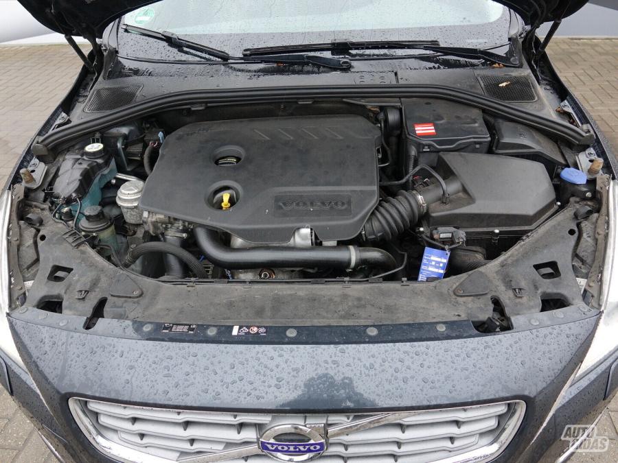 Grey Volvo V60 2012 in Ramuciai, with an engine capacity of 1.60 L and mileage of 219 thousand km for 5450 €, photo 19 on AUTOMOTO.COM.LV