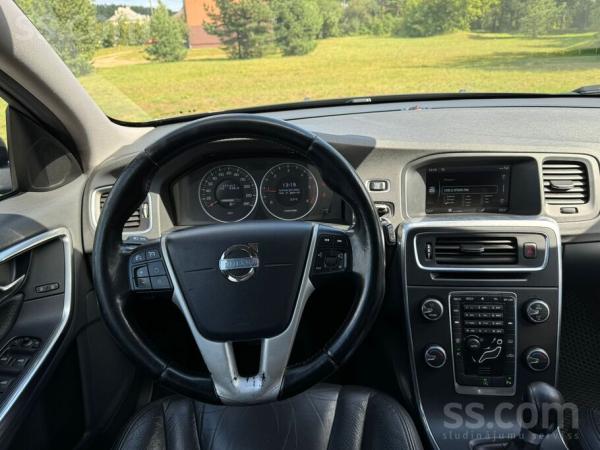 Серый Вольво B60 2012 в Рига, объемом двигателя 1.60 л и пробегом 383 тыс. км за 3500 €, фото 7 на AUTOMOTO.COM.LV