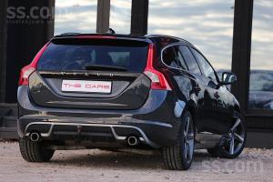 Pelēks Volvo V60 2012 Tukums, ar dzinēja tilpumu 2.00 L un nobraukumu 273 tūkst. km par 6790 €, foto 3 vietnē AUTOMOTO.COM.LV