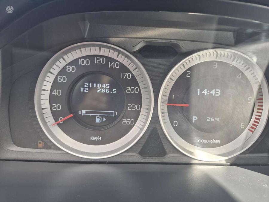 Серый Вольво B60 2012 в Шяуляй, объемом двигателя 1.56 л и пробегом 211 тыс. км за 5700 €, фото 32 на AUTOMOTO.COM.LV
