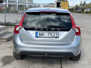 Grey Volvo V60 2012 in Riga, with an engine capacity of 2.00 L and mileage of 267 thousand km for 4700 €, photo 16 on AUTOMOTO.COM.LV