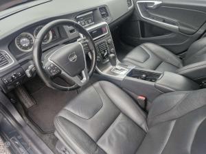 Pelēks Volvo V60 2012 Viļņa, ar dzinēja tilpumu 2.40 L un nobraukumu 213 tūkst. km par 6999 €, foto 14 vietnē AUTOMOTO.COM.LV