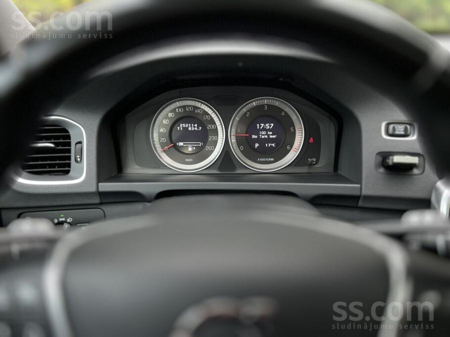 Серый Вольво B60 2012 в Рига, объемом двигателя 2.00 л и пробегом 250 тыс. км за 6200 €, фото 19 на AUTOMOTO.COM.LV