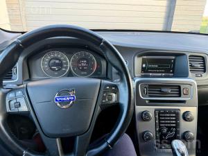 Pelēks Volvo V60 2012 Rīga, ar dzinēja tilpumu 2.00 L un nobraukumu 344 tūkst. km par 6200 €, foto 5 vietnē AUTOMOTO.COM.LV