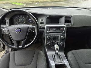 Pelēks Volvo V60 2012 Viļņa, ar dzinēja tilpumu 1.56 L un nobraukumu 215 tūkst. km par 4700 €, foto 8 vietnē AUTOMOTO.COM.LV
