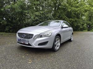 Pelēks Volvo V60 2012 Viļņa, ar dzinēja tilpumu 1.56 L un nobraukumu 215 tūkst. km par 4700 €, foto 14 vietnē AUTOMOTO.COM.LV