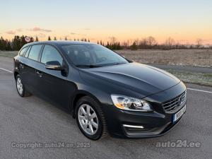 Grey Volvo V60 2013 in Tallinn, with an engine capacity of 2.00 L and mileage of 303 thousand km for 6990 €, photo 3 on AUTOMOTO.COM.LV
