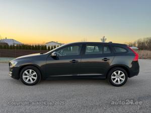 Grey Volvo V60 2013 in Tallinn, with an engine capacity of 2.00 L and mileage of 303 thousand km for 6990 €, photo 12 on AUTOMOTO.COM.LV