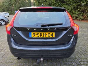 Pelēks Volvo V60 2013 Viļņa, ar dzinēja tilpumu 1.56 L un nobraukumu 258 tūkst. km par 5700 €, foto 7 vietnē AUTOMOTO.COM.LV